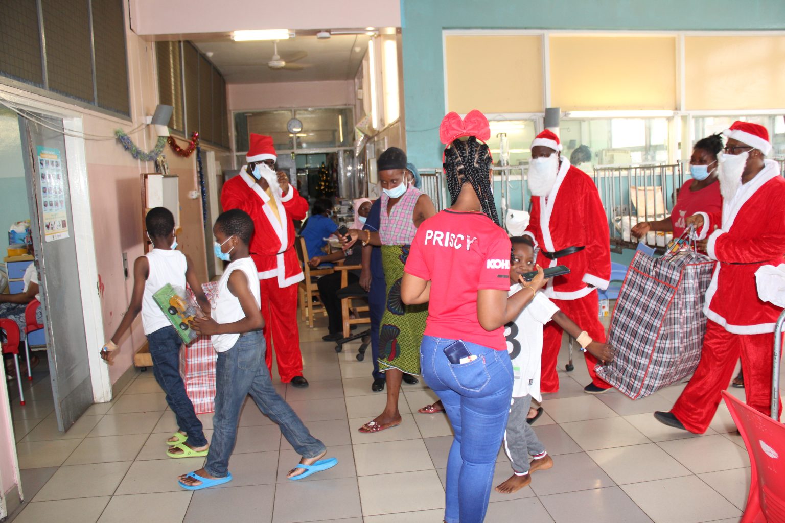 Etranzact Donates To Korle Bu Hospital Pediatric Unit Etranzact